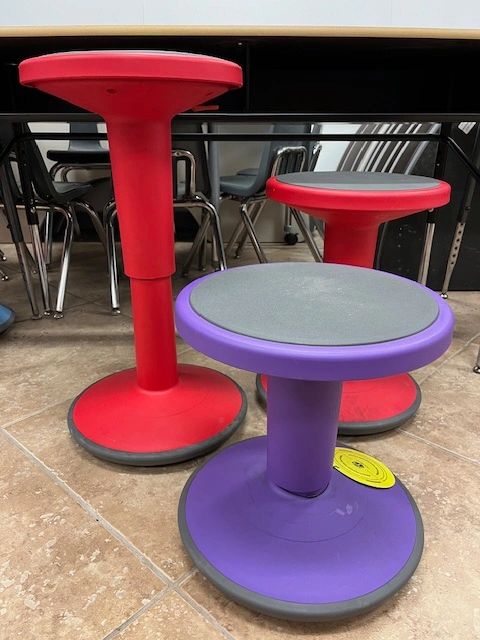 MooreCo Hierarchy Height Adjustable Grow Stool - Short