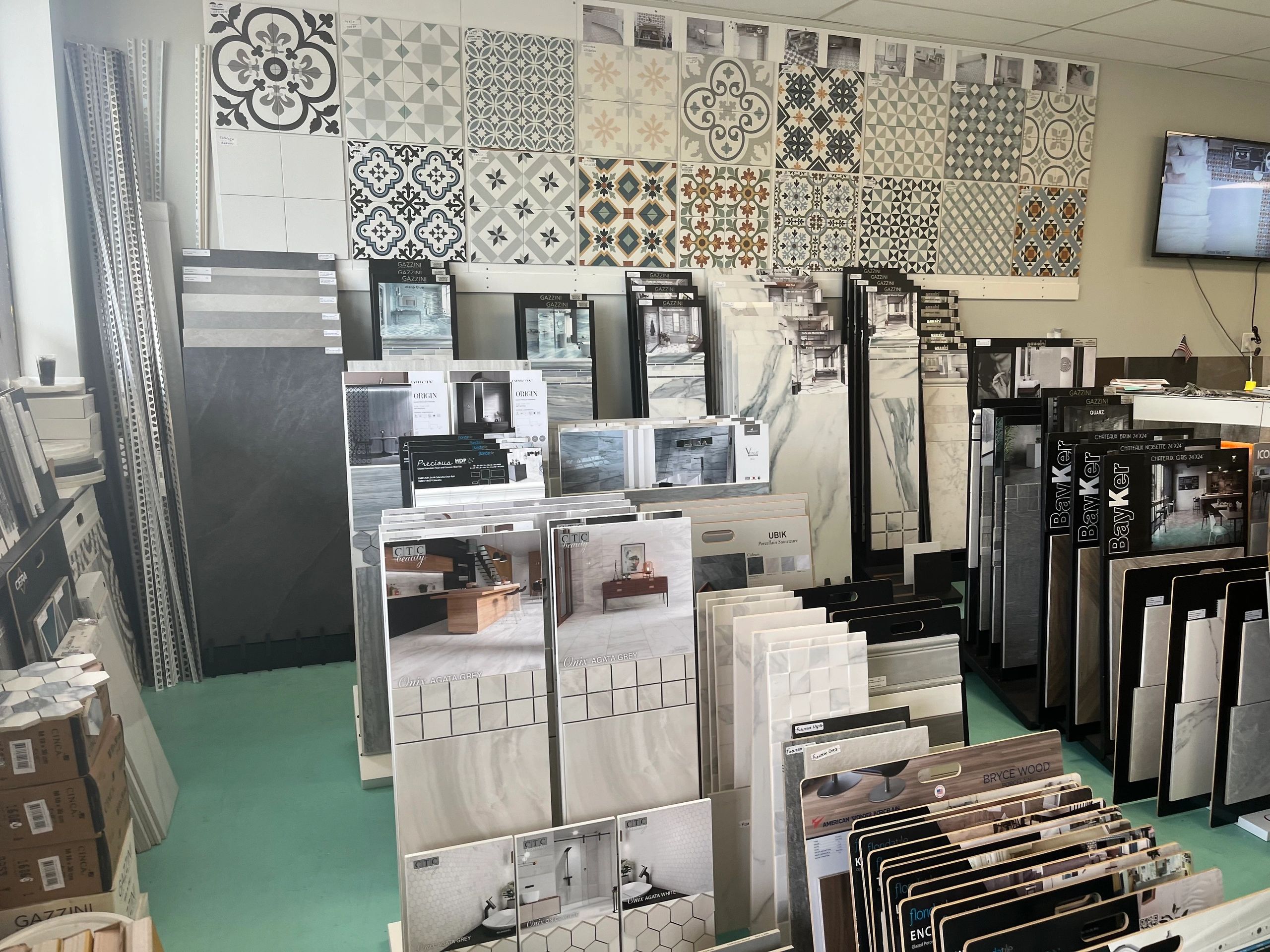 Ceramic and Porcelain Tiles - Green BG