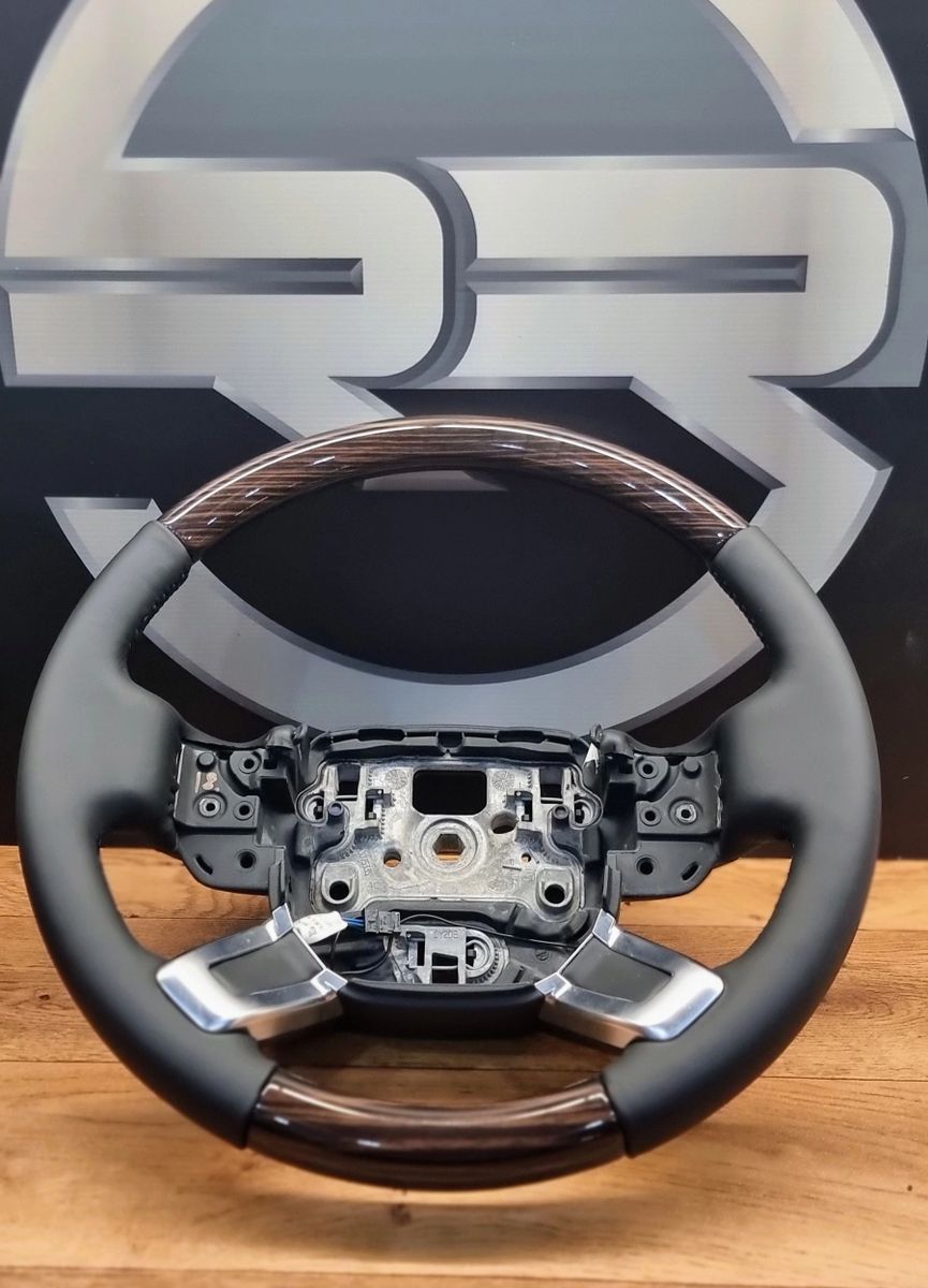 Range Rover Vogue L405 Macassar Ebony steering wheel