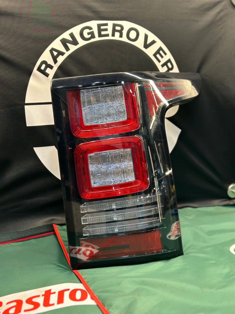Range Rover L405 Driver Side OEM Rear Light Pre-Loved