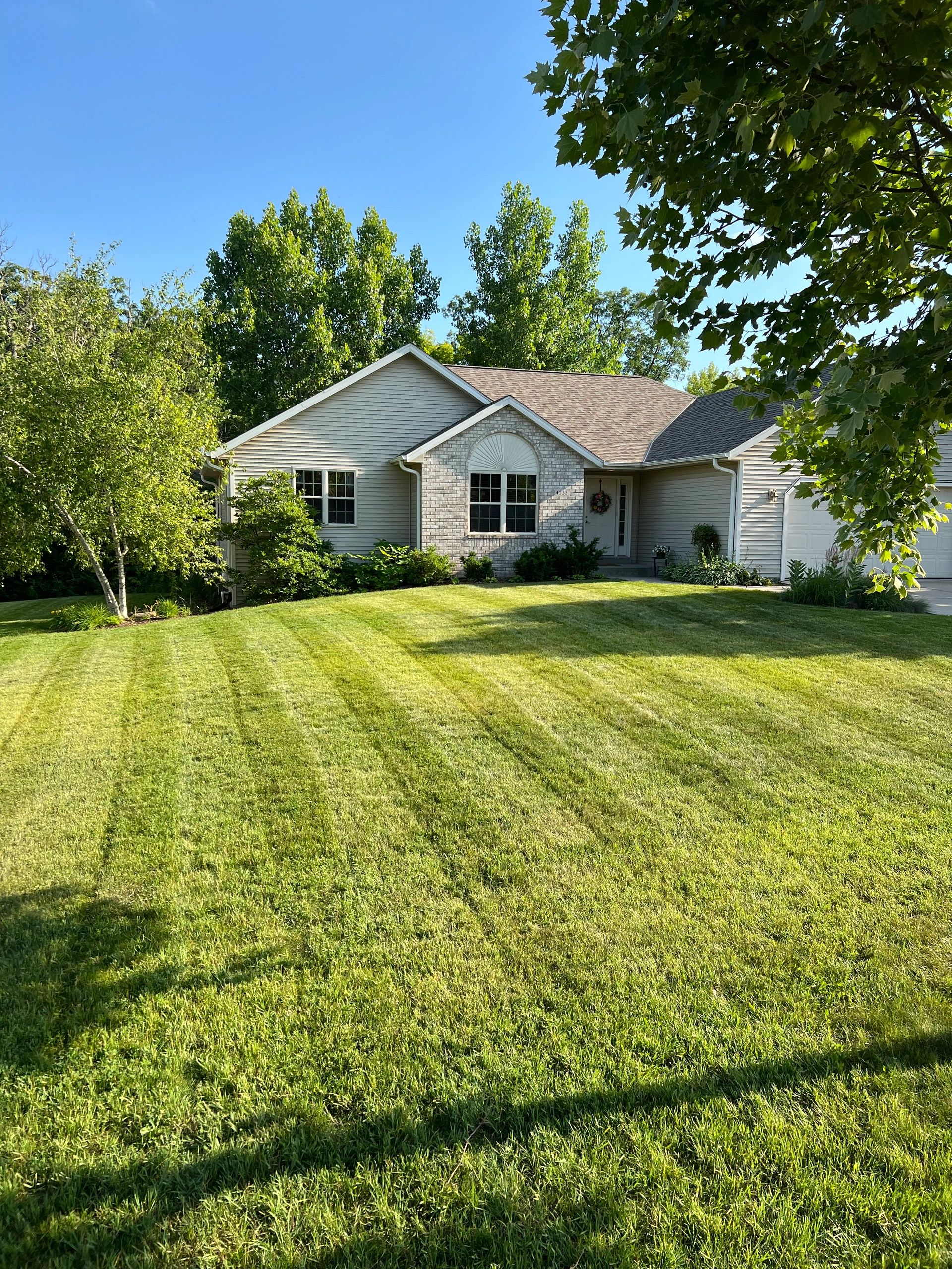 Professional Lawn Mowing Services for Your Home