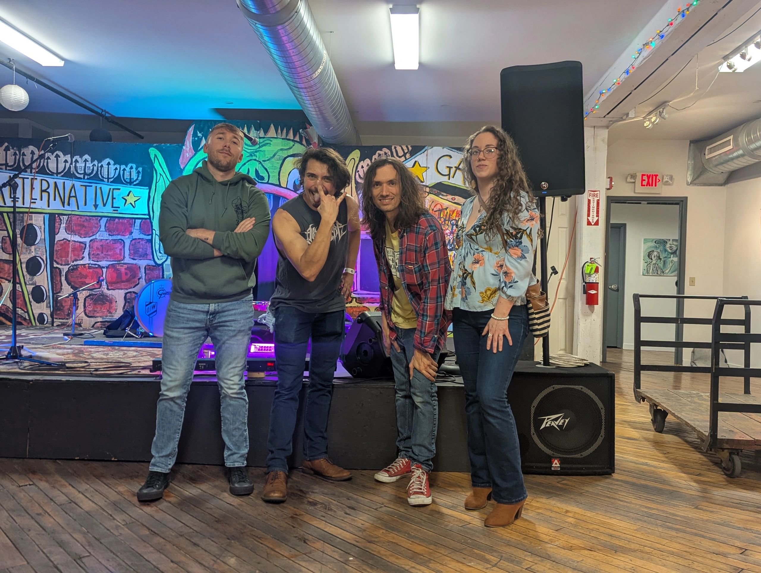 Smooth Retsina Glow.com - Music, Music, Art