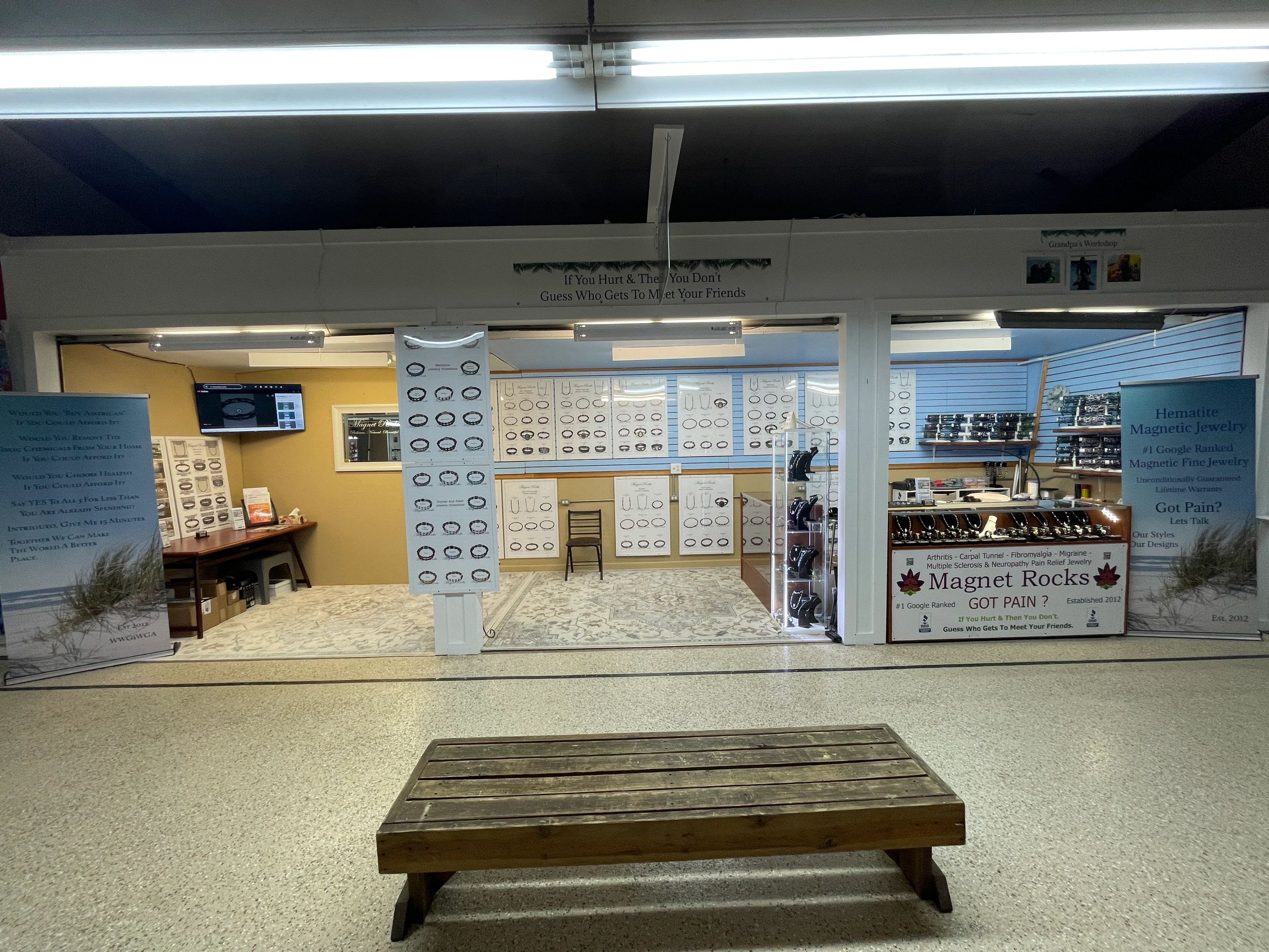 Re-Grand Opening of Magnet Rocks