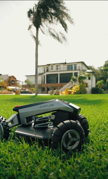 EcoFlow Blade Robotic Lawn Mower & Robotic Lawn Sweeper