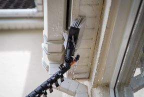 Aqua window cleaning