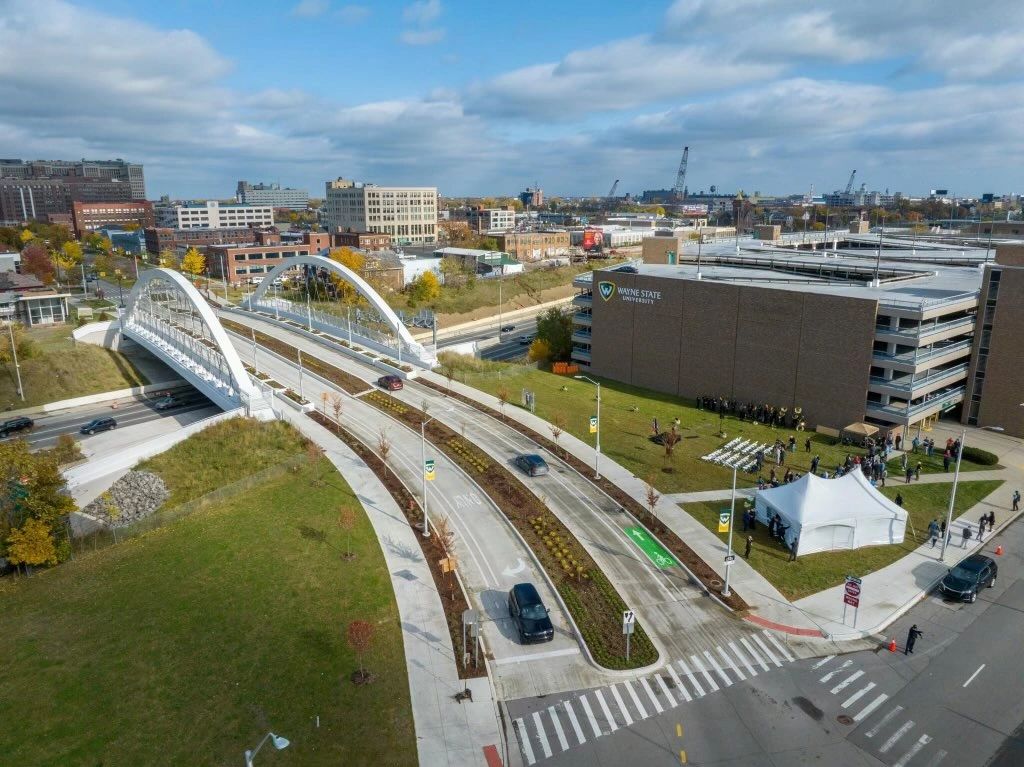 Eminent Contracting LLC