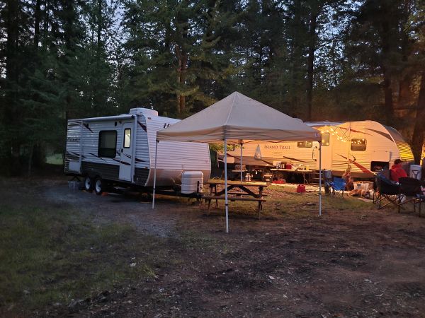 Mara Cottage Campground - Okanagan Camping, Mara lake camping Campsite