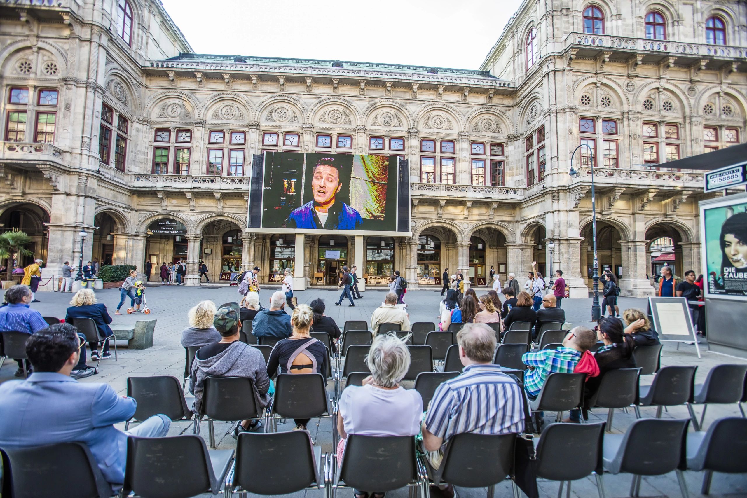Large LED Screen Rental - Outdoor Event Screen