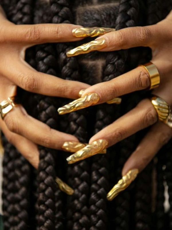 Hair it iz...,Inc The Beauty School