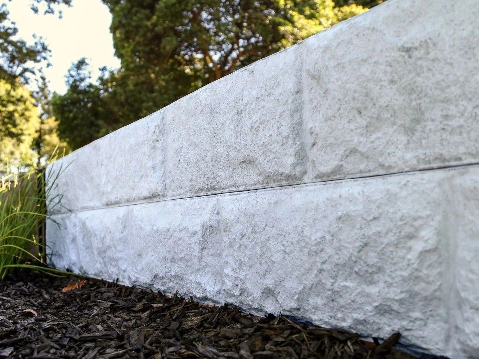 Concrete sleeper Hampton