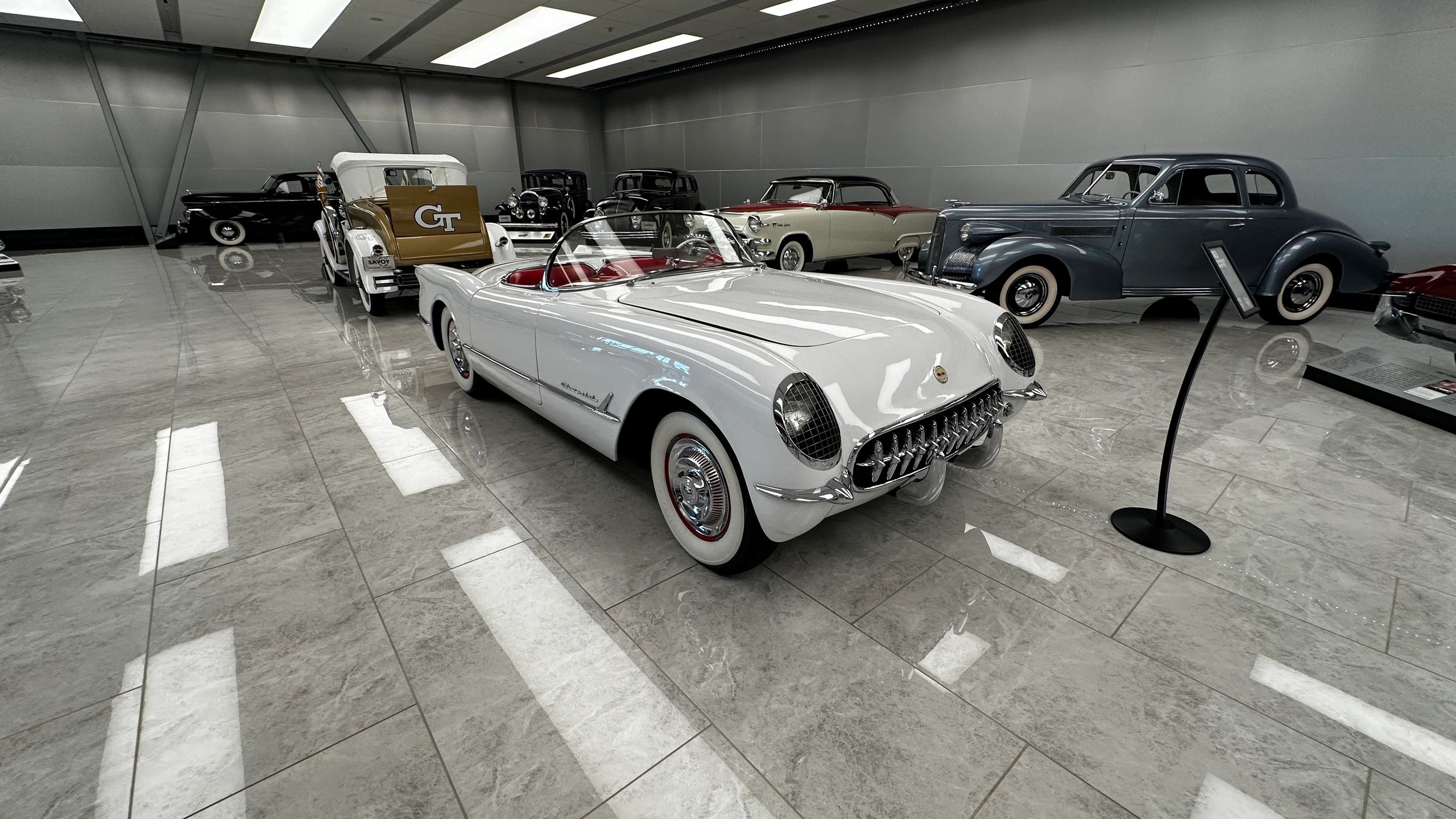 1953 Corvette #129 of 300 built - Savoy Auto Museum