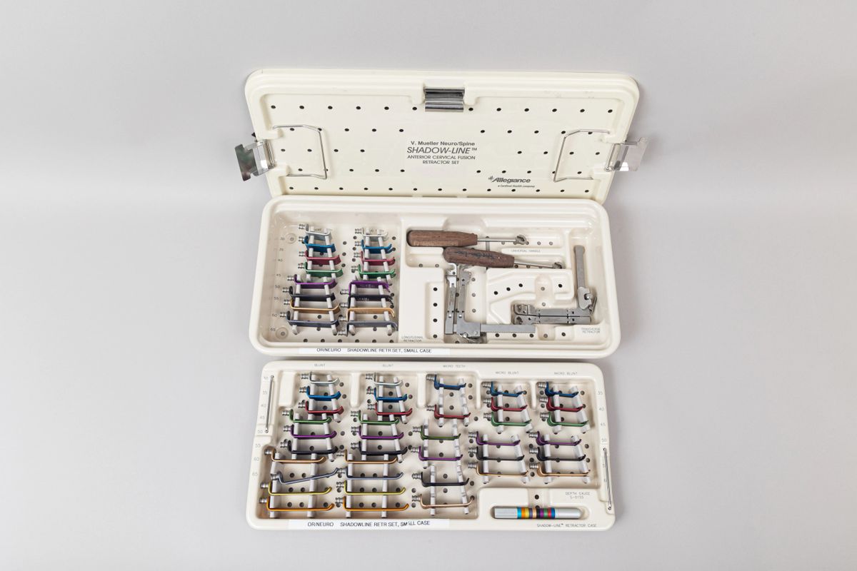 V.Mueller Shadowline Cervical Retractor
