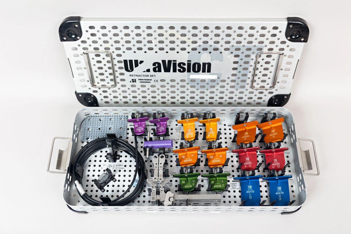 TSI Tedan Phantom ULTRAVISION CT Retractor CT-1000