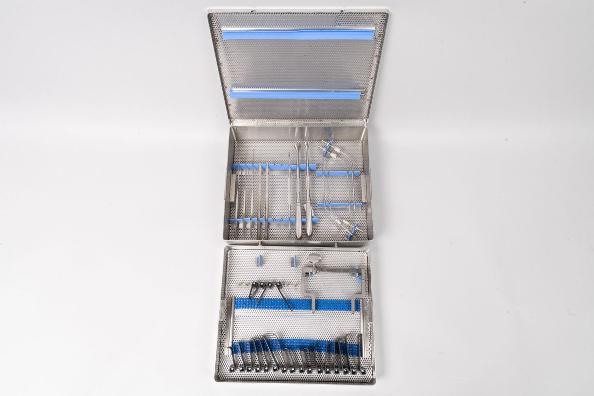 V.Mueller McCulloch Lumbar Retractor with Microdiscectomy