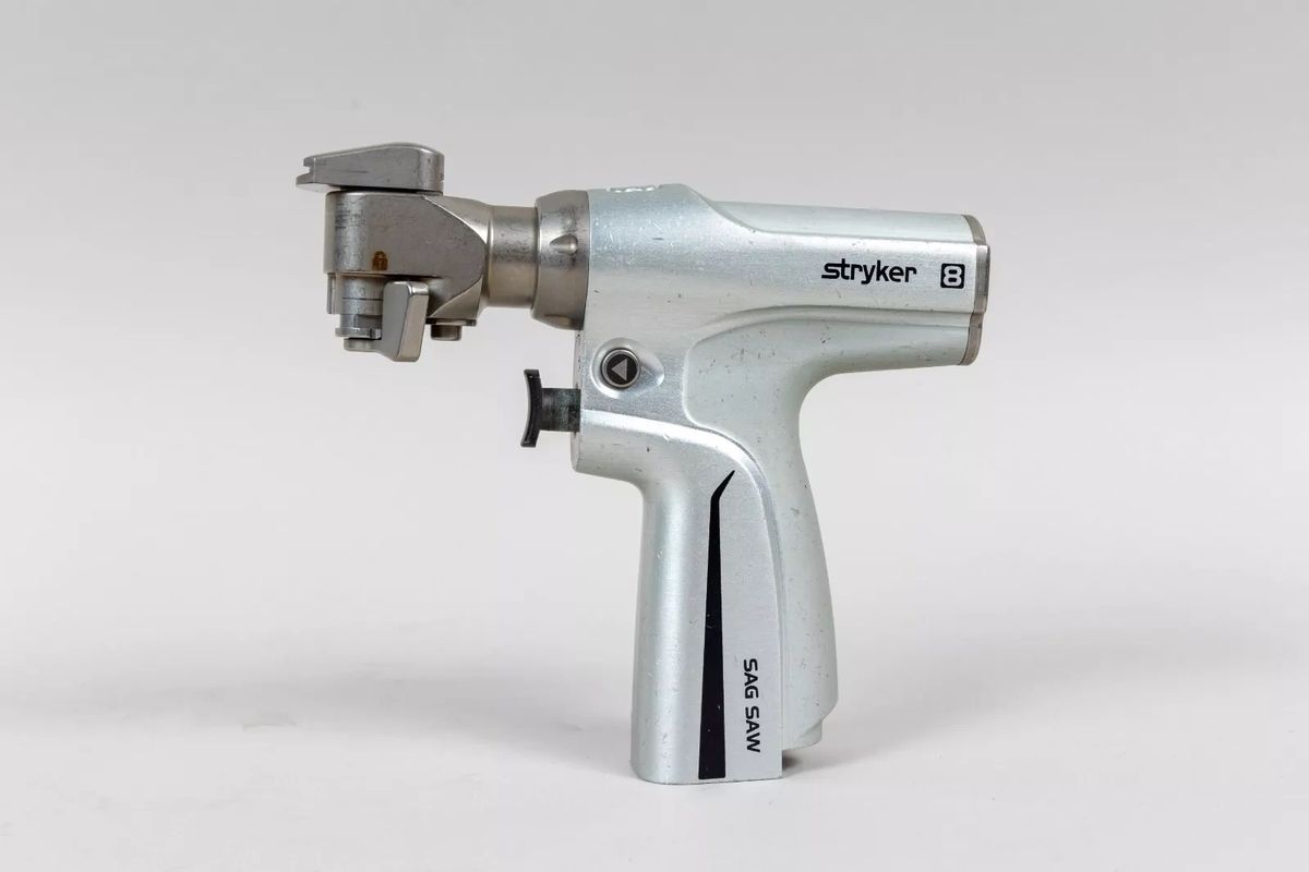 Stryker System 8 Sagittal Saw MPN: 8208