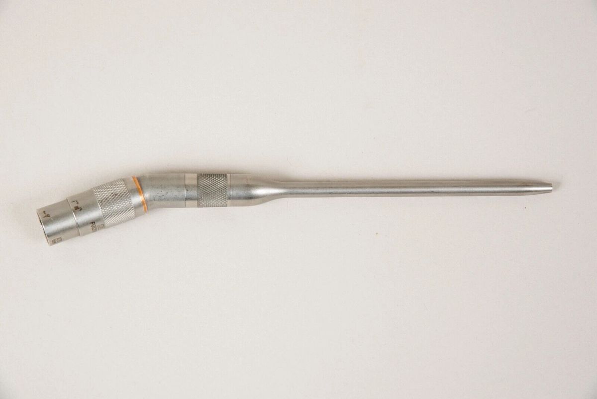 Medtronic AA15DK Angled Double Lock 15cm Attachment
