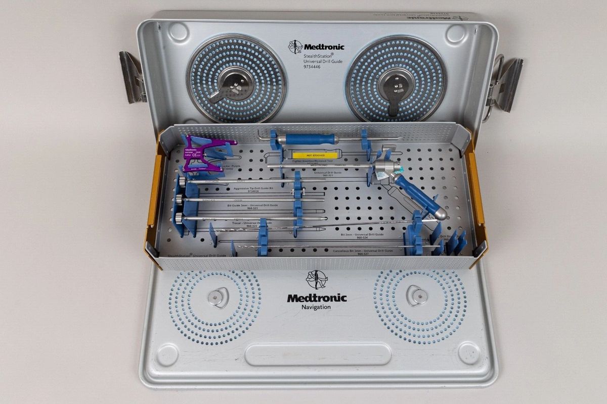 Medtronic StealthStation Universal Drill Guide Set 9734446