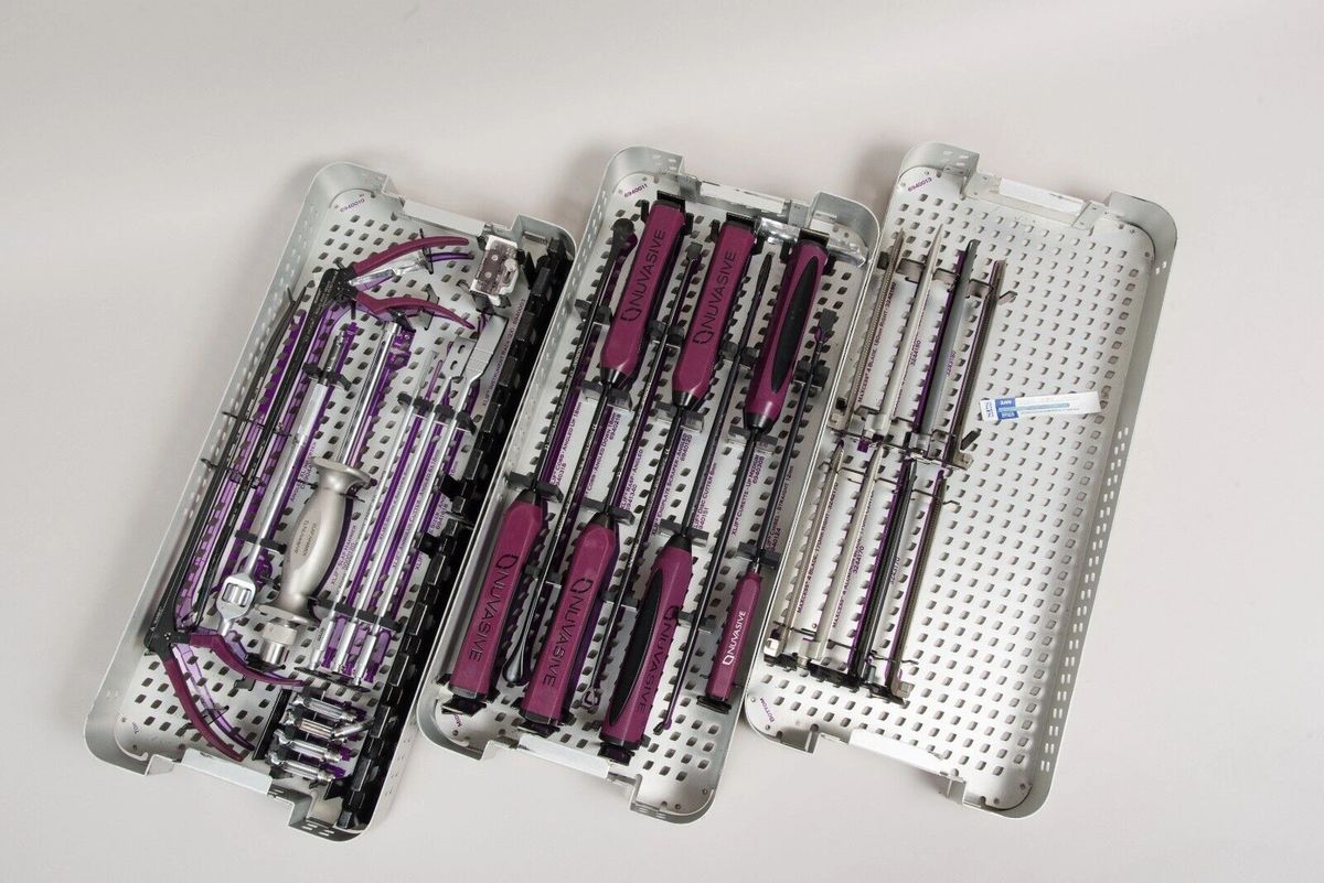 Nuvasive XLIF 2 / MAXCESS 4 Spinal Retractor Instrument Set