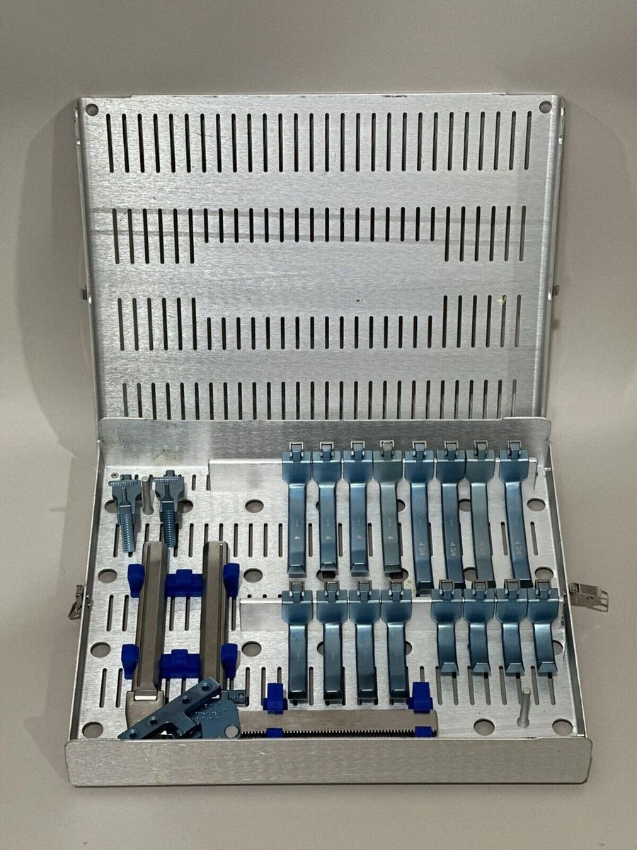 Koros Super-Slide II Titanium Laminectomy Retractor, Extended Set