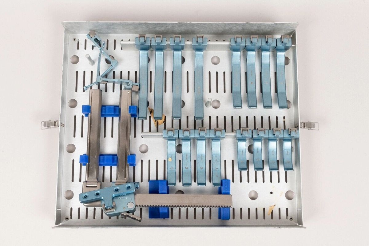 Koros Super-Slide III All Titanium Laminectomy Retractor, Extended Set