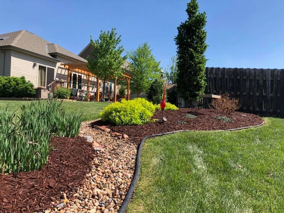 Lincoln's Outdoor Scapes