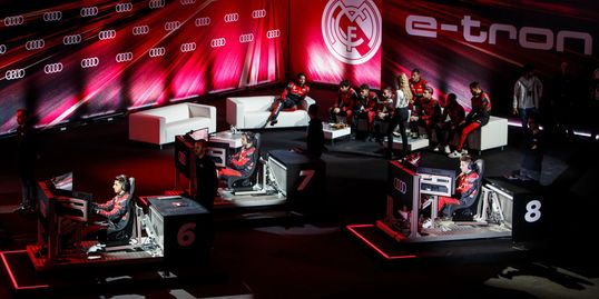 Virtual Reality Race Simulators | Virtual Reality Racing Club