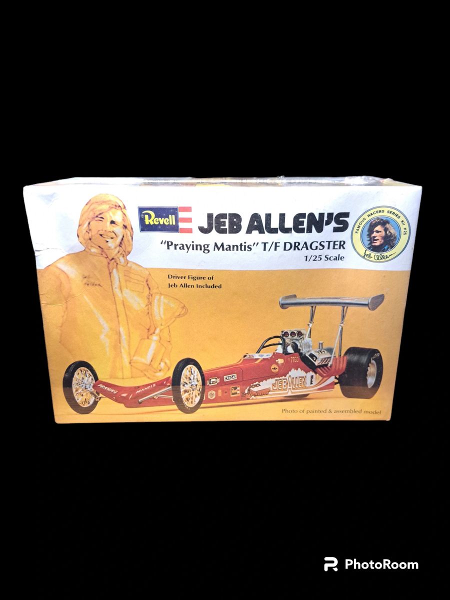 Revell Jeb Allen's " Praying Mantis" T/F Dragster 1/25