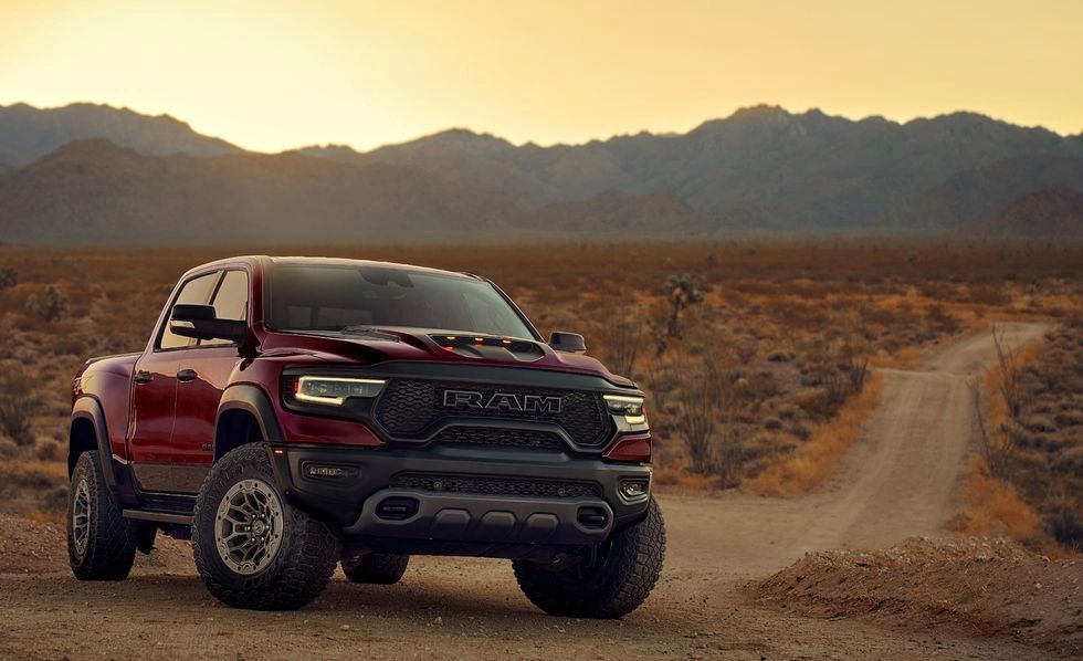 Ram 1500 RHO, una TRX con 6 cilindros y 540HP.