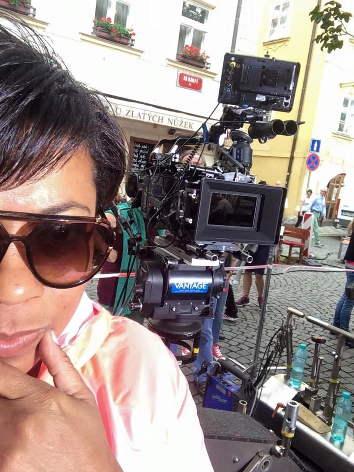 Lori Bullock Queen of Content