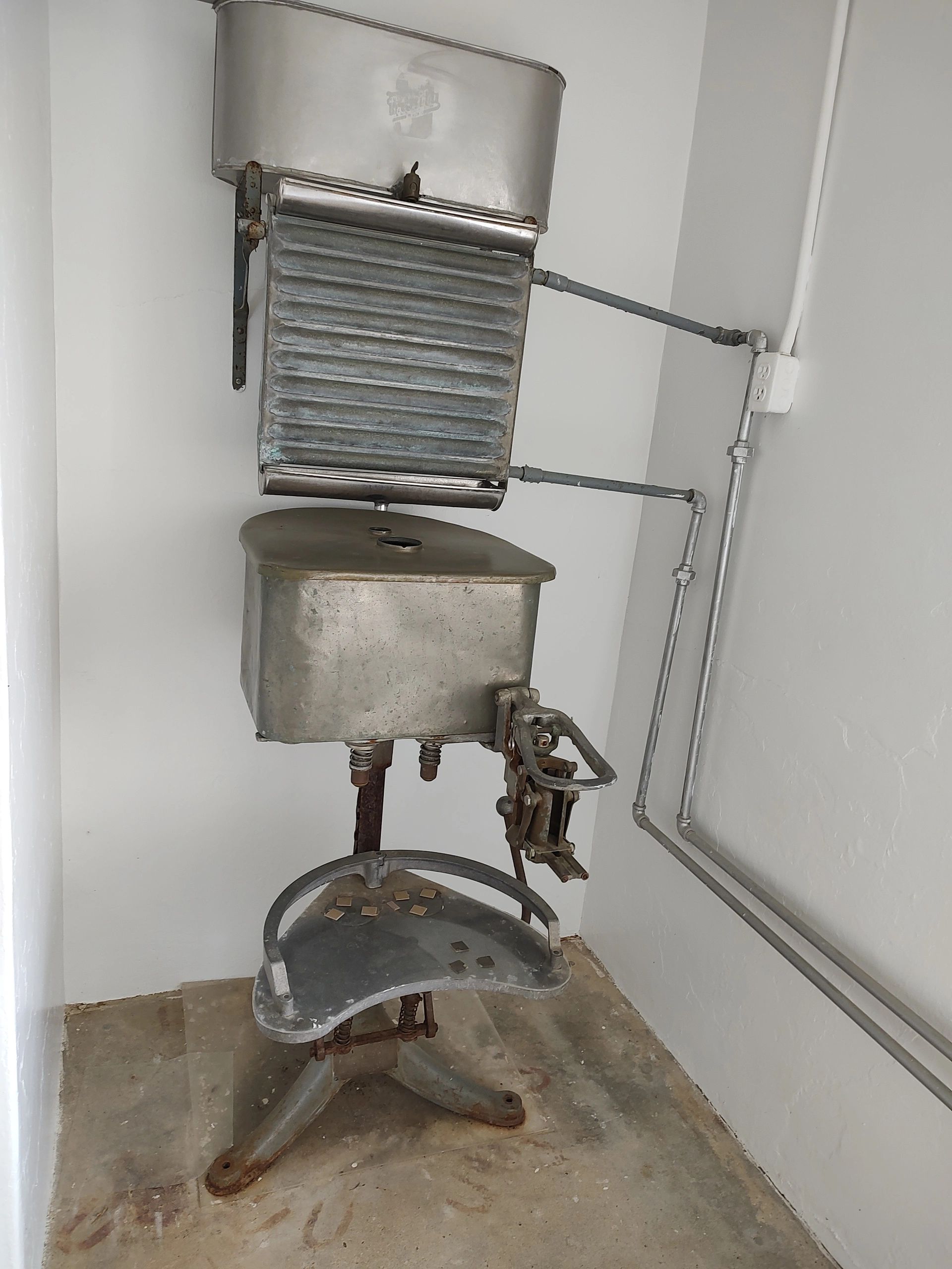 Antique Bottle Filling Machine Located in North Carolina.