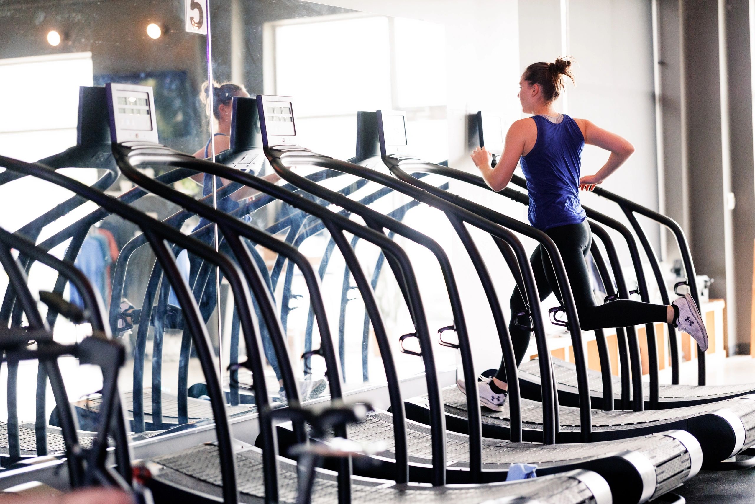 Benefits of a Woodway Treadmill vs. a Traditional Treadmill