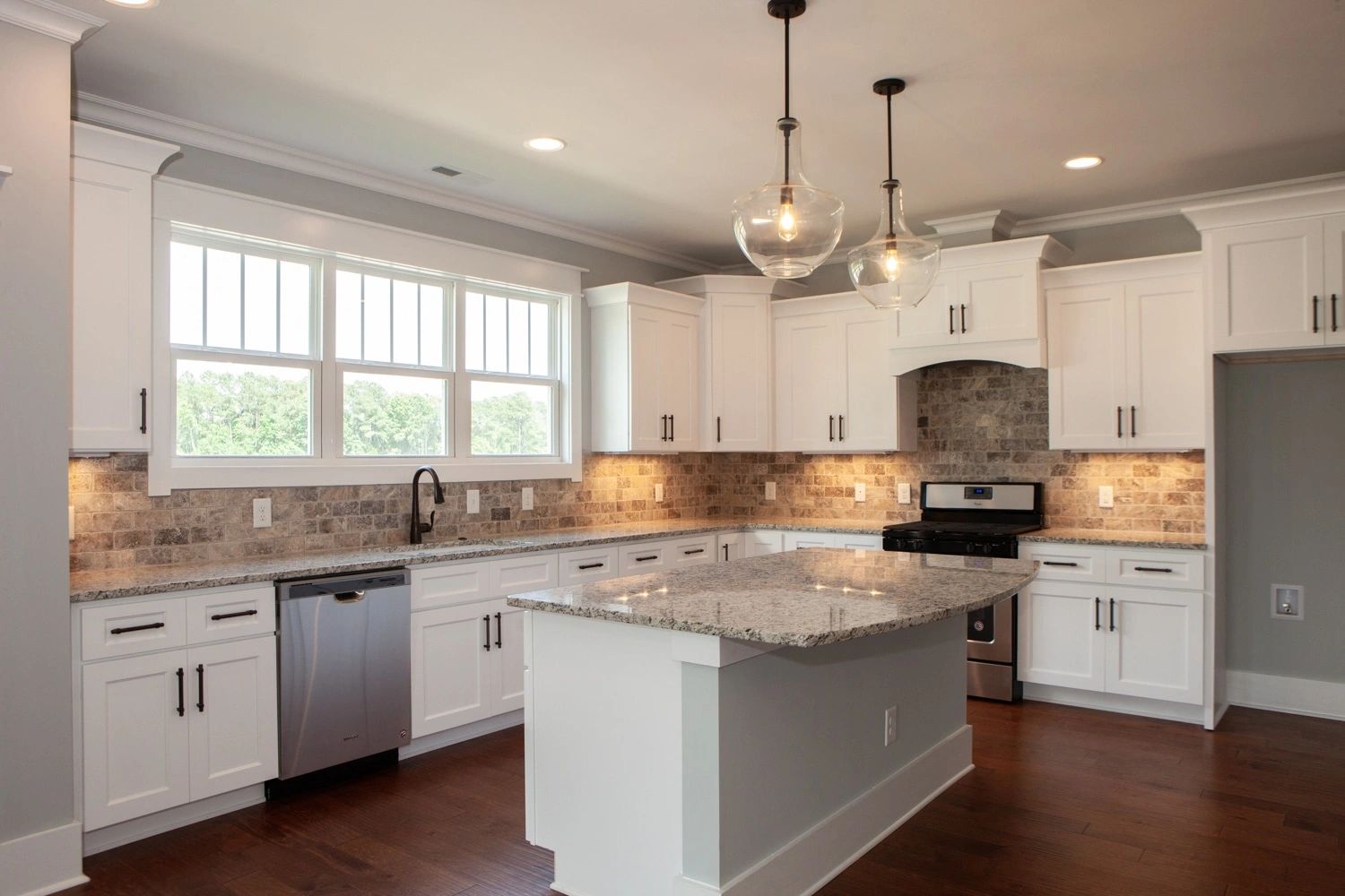 Modern Touch Kitchen and Bath