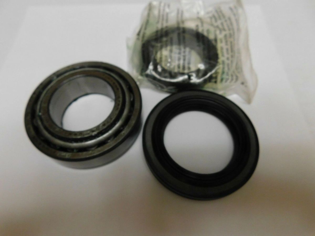 International Harvester Scout II Rear Dana 44 Axle Bearing Race Lock ...