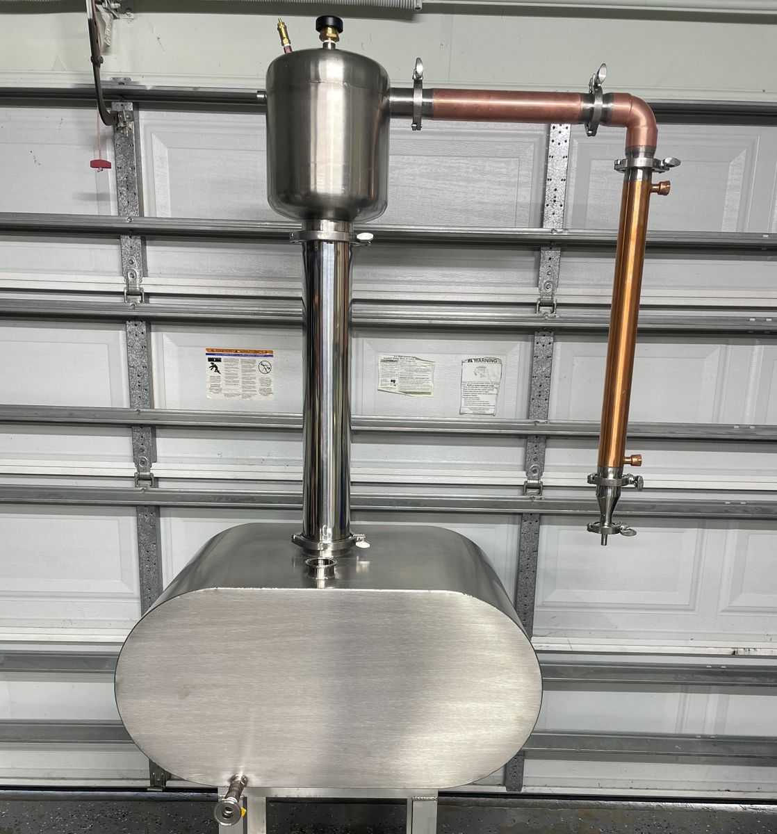 30 Gallon Submarine tank still kit with copper piping and condenser