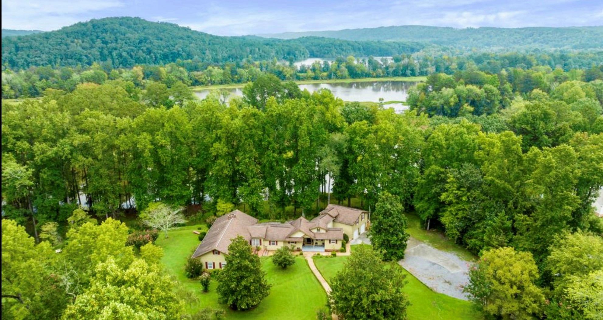 Chickamauga Lake & Hiwassee River Rentals - Vacation Homes on the ...