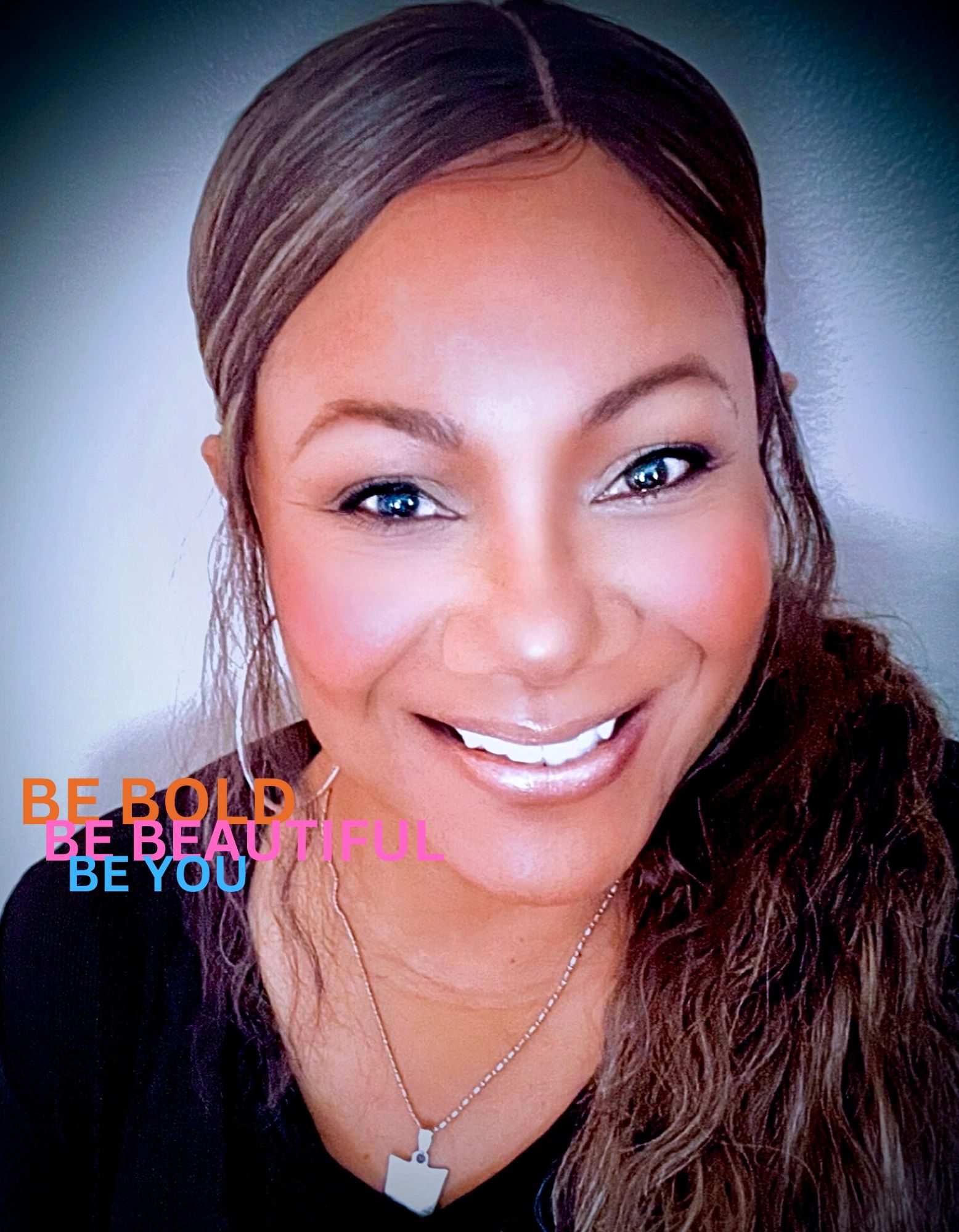 HOME [inn-sideoutbeauty.com]