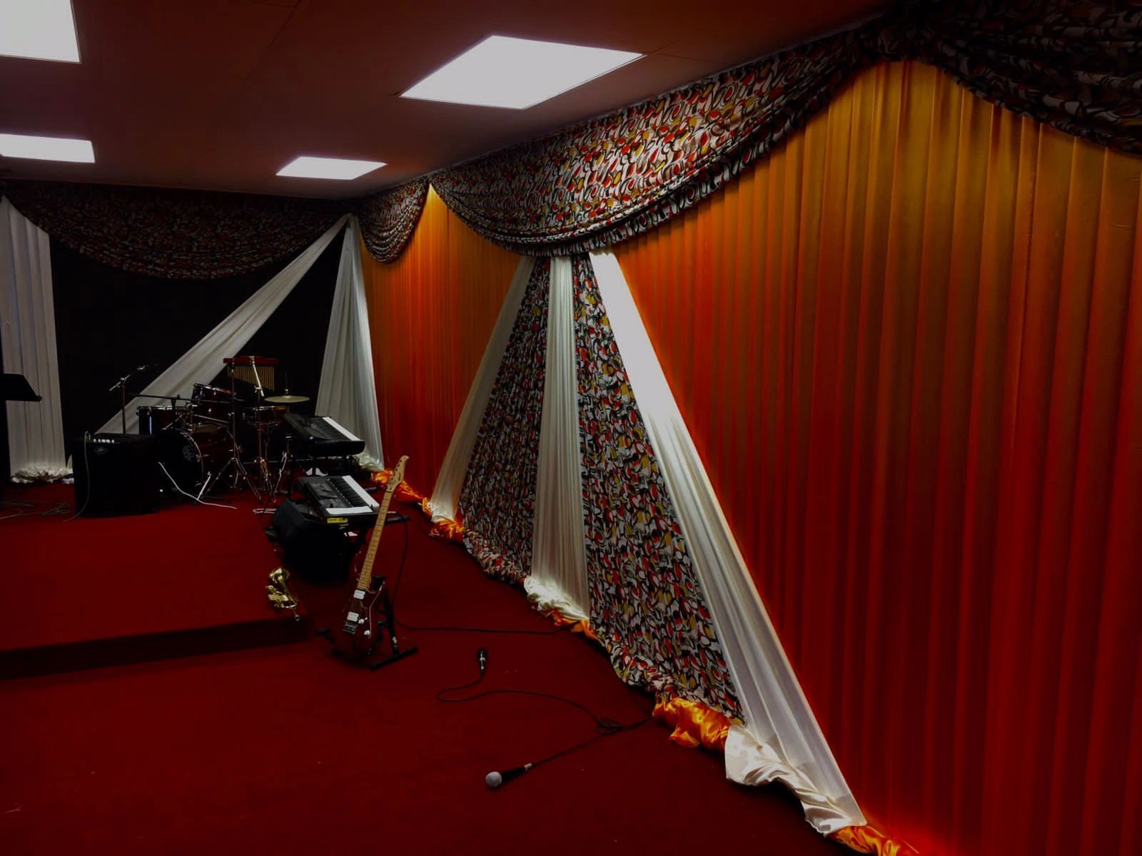 EVENT TOMORROW DECORATION COMPANY - Home