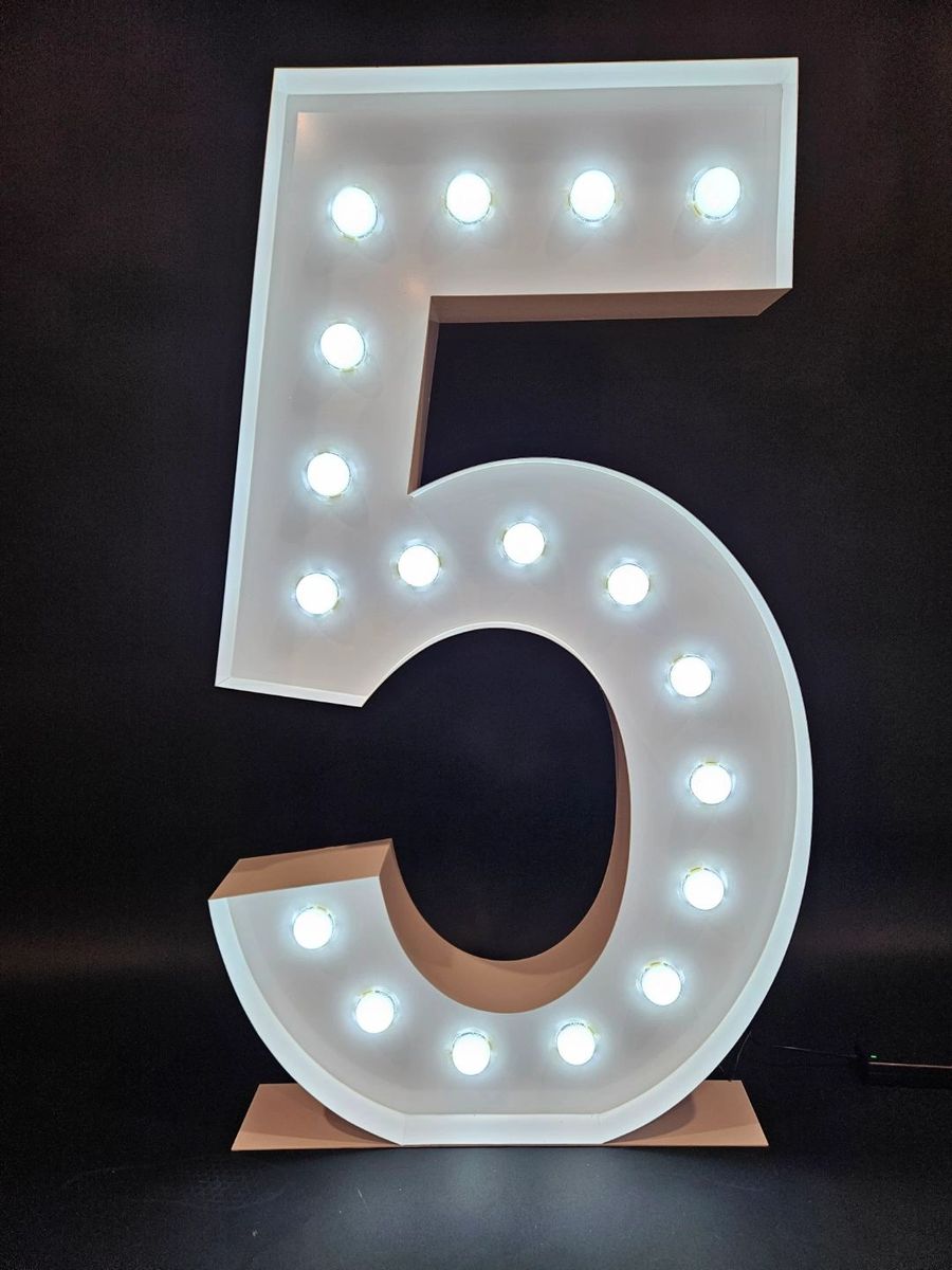 5 Marquee Number