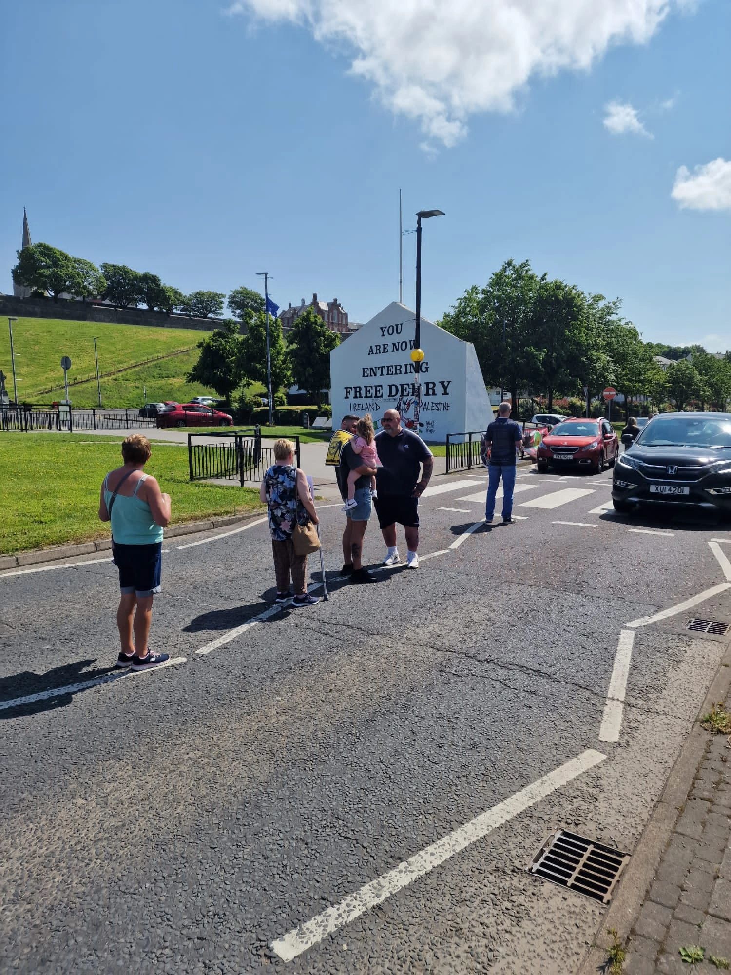 IRPWA Hold Whiteline Picket In Derry