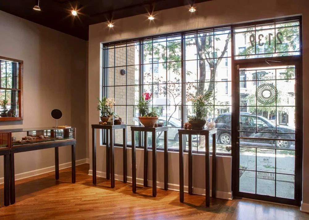 Ellie Thompson Brings Her Shop To Roscoe Village