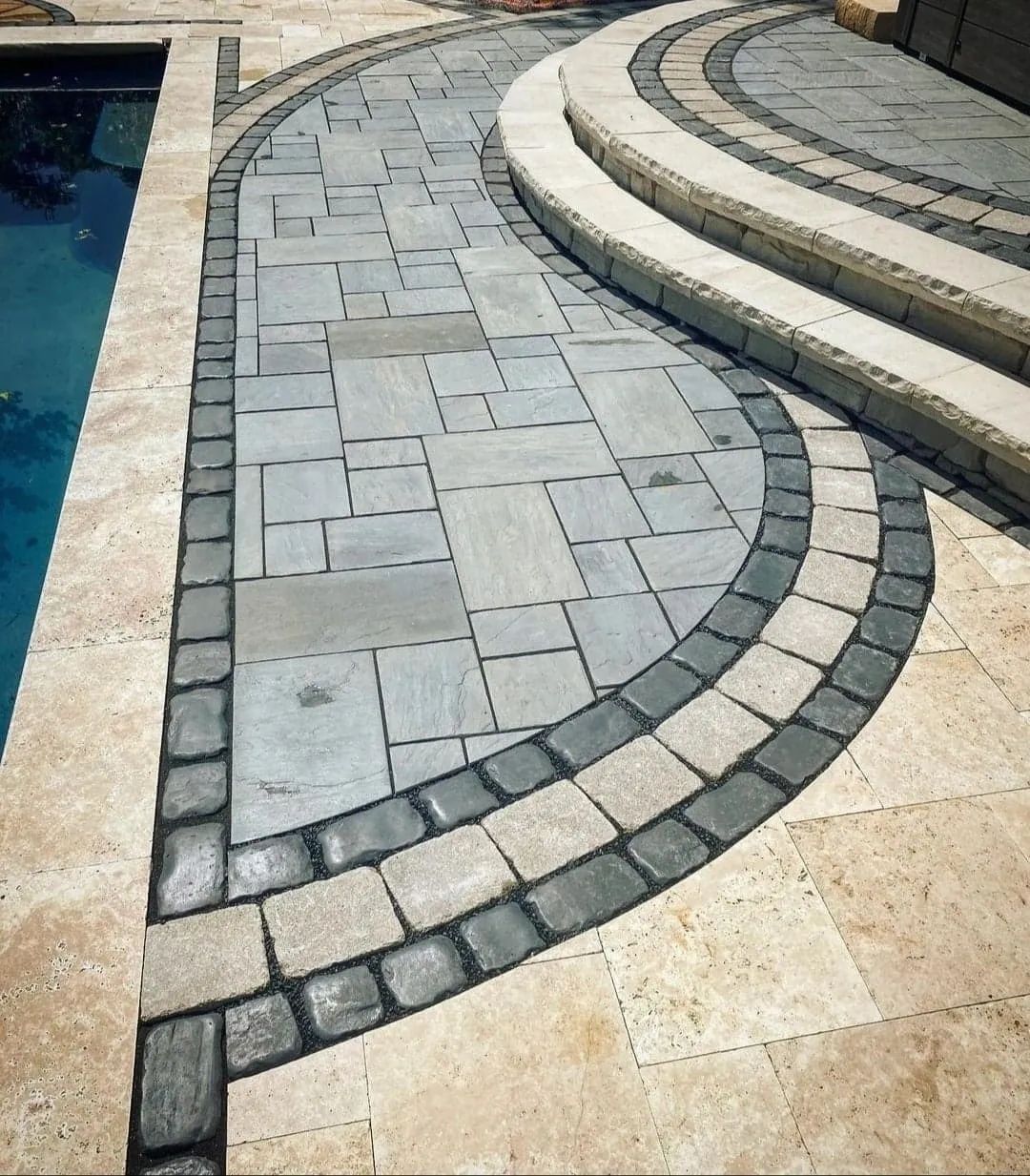 Paving Stones | La Pierre's Interlock