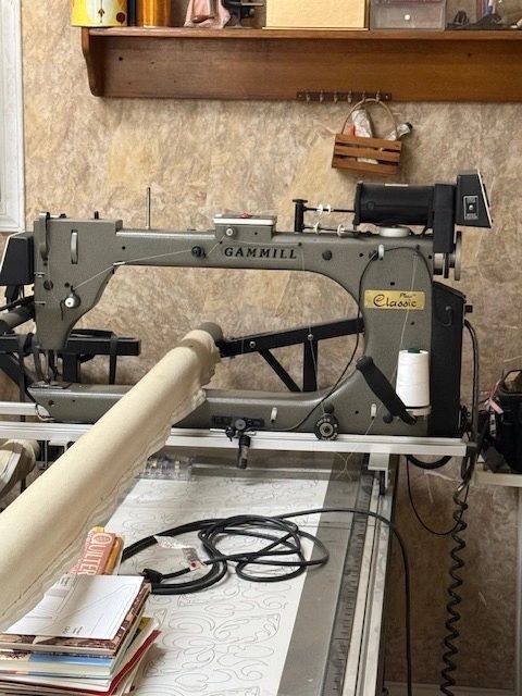 Gammill Classic Plus Longarm Quilting Machine with 12 FT Table