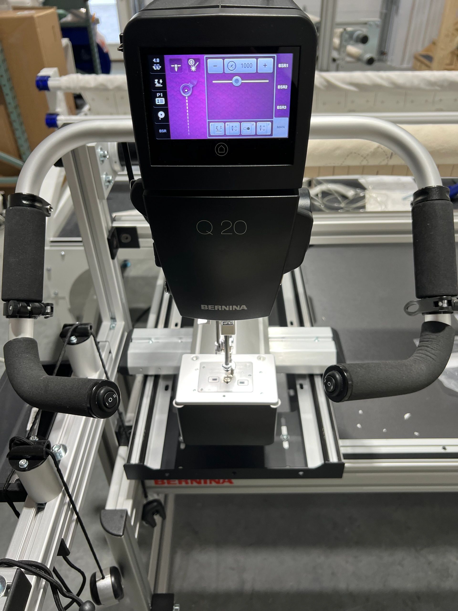 Bernina Q20 Longarm Quilting Machine with 9.5 FT Frame