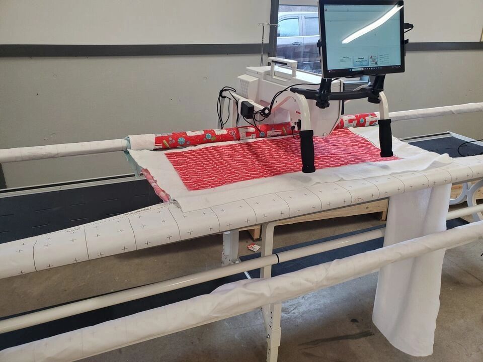 Bernina 820QE + Quilt Motion Automation + 10 FT Frame - New York