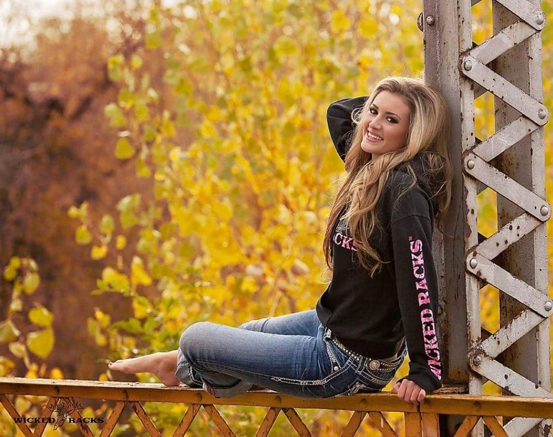 Men's Clothing, Women's Clothing, Youth Clothing - Wicked Racks