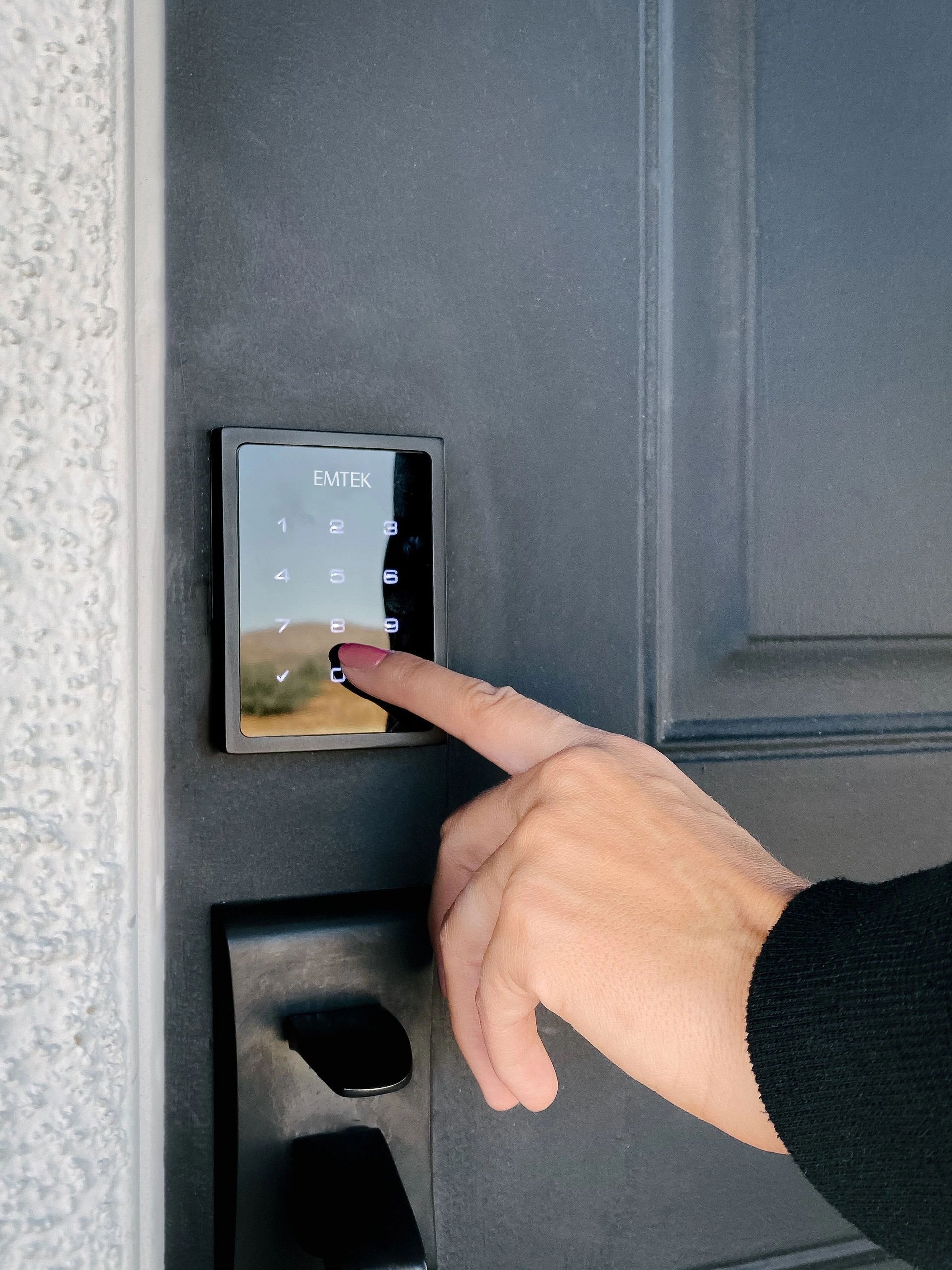 Amador Locksmith & Door - Commercial Locksmith - Lindstrom, MN