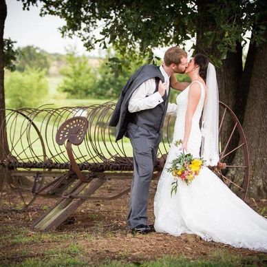 Moore Farms Rustic Weddings and Event Barns - Wedding Venue