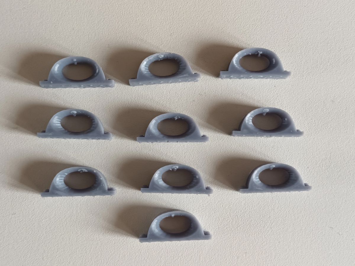 Closed fairlead set.