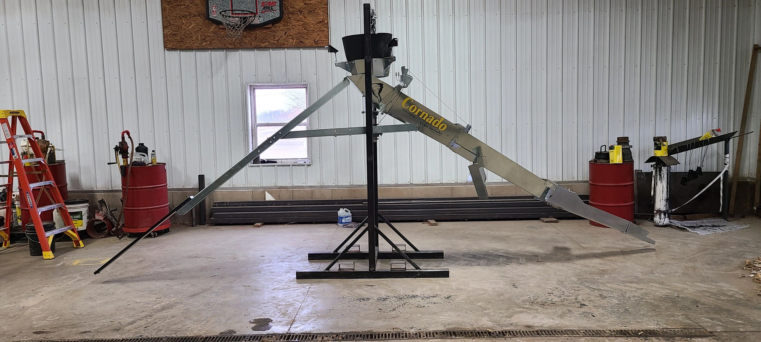 Cornado Grain Spreader