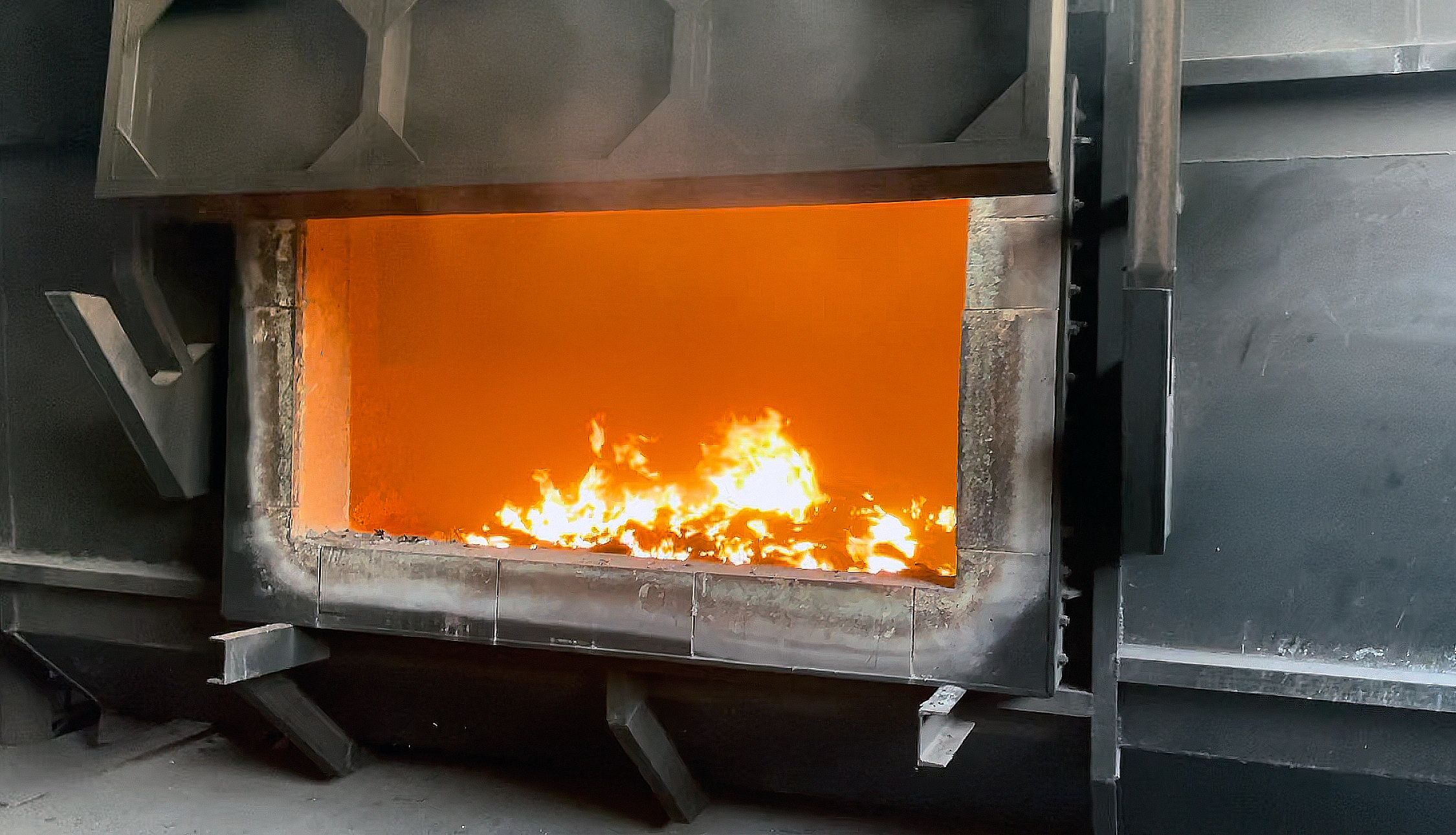 Grab Interest | Volcano Metals